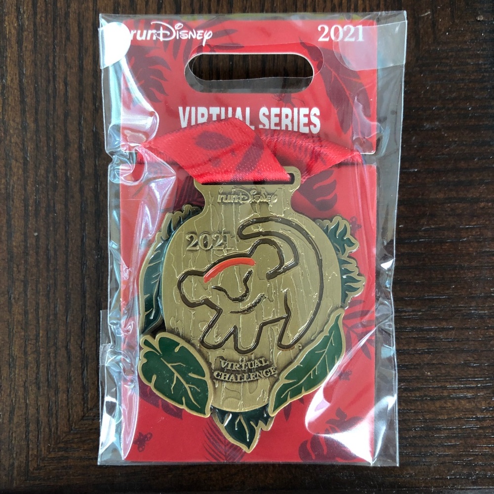 2021 Rundisney Virtual Series Lion King Medal Pin - Gem